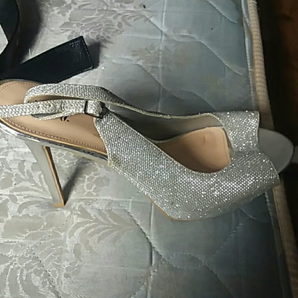 Fiomi | Shoes | Fiomi Silver Pair Shoes | Poshmark